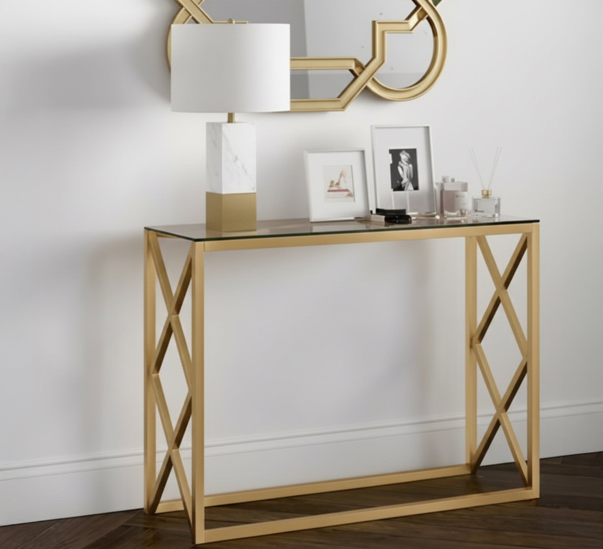A console that reflects luxury in every detail. – Vitrine Furniture