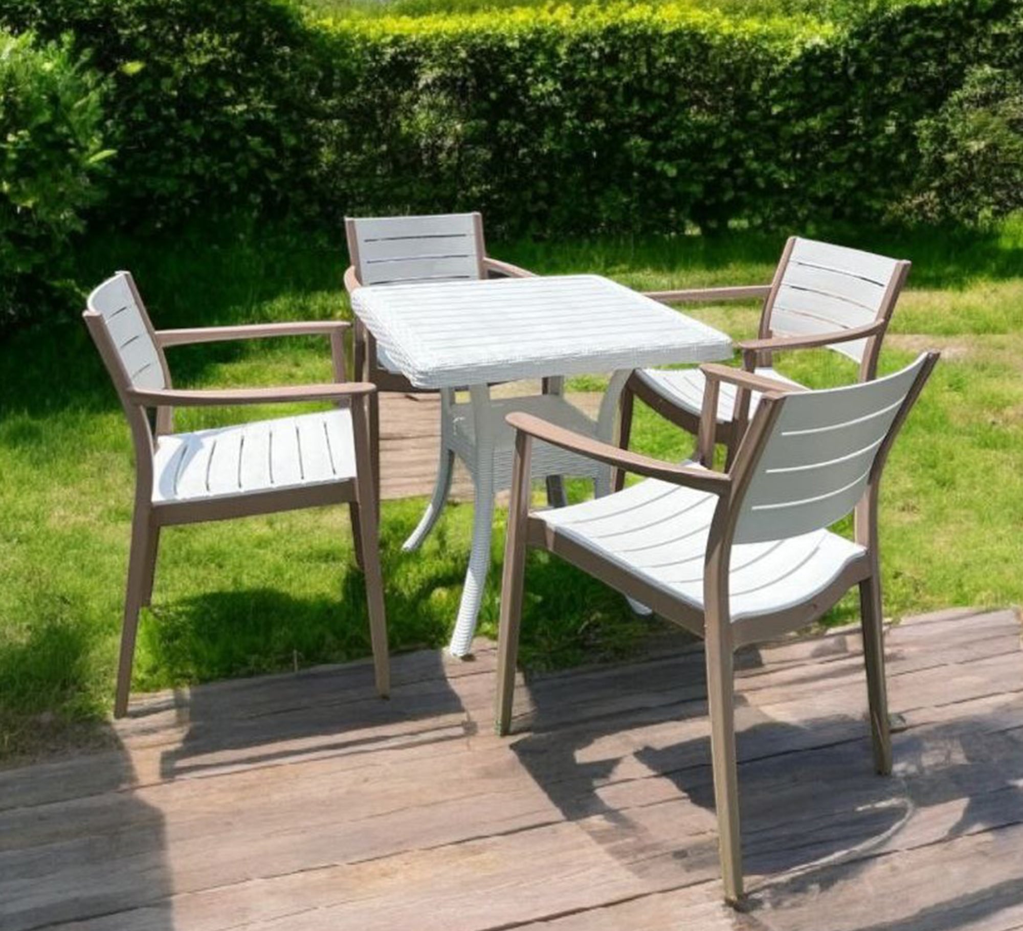 Modern outdoor dining set with coordinated colors – Vitrine Furniture